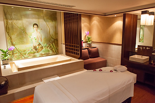 Thai Airways A380 Royal First Class | Bart Lapers